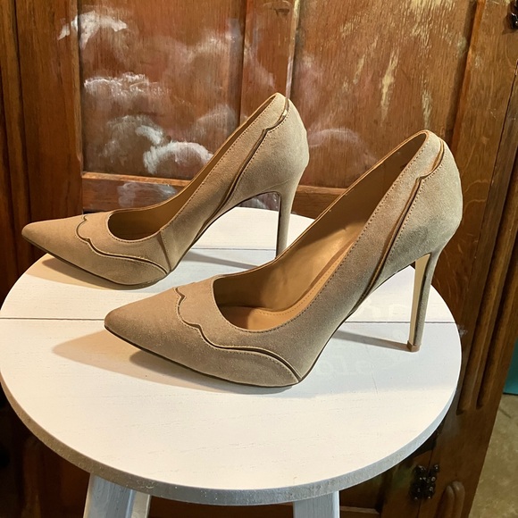 JustFab | Shoes | Justfab Nwot Taupe Western Pointed Toe Pumps | Poshmark